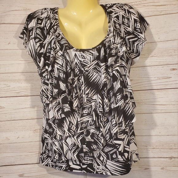 AB Studio | Tops | Ab Studio Black White Ruffle Top | Poshmark